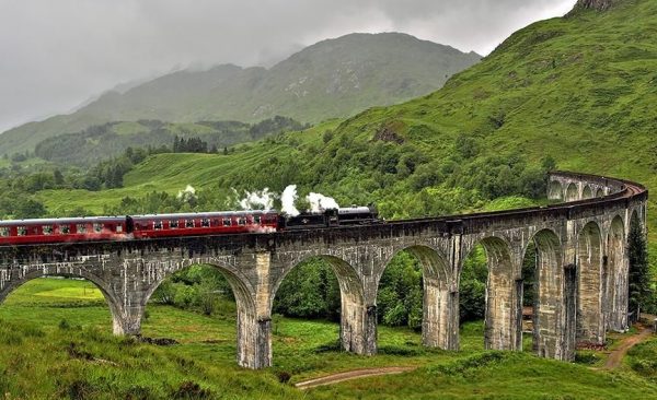 How to Ride the Real Hogwarts Express Train from Harry Potter