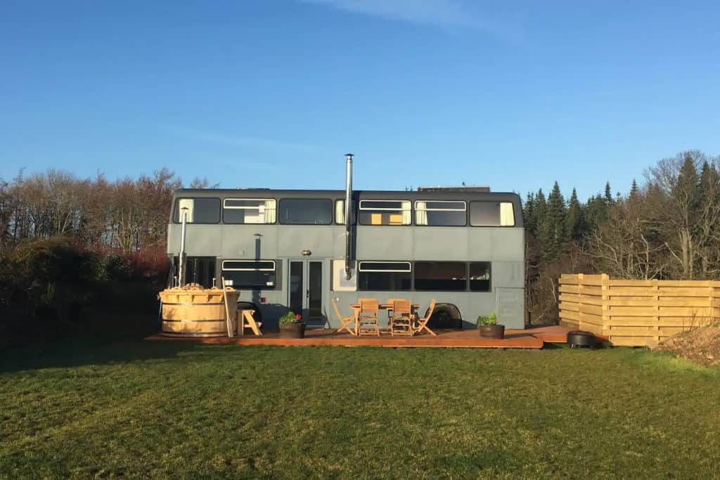 14 Best Buses & Coaches You Can Sleep In (Updated 2022)