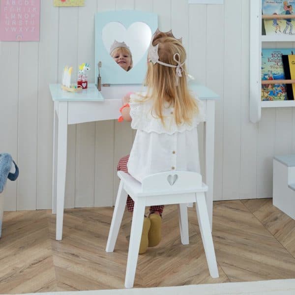 7 Best Kids’ Dressing Tables You'll Love (2022 Guide)